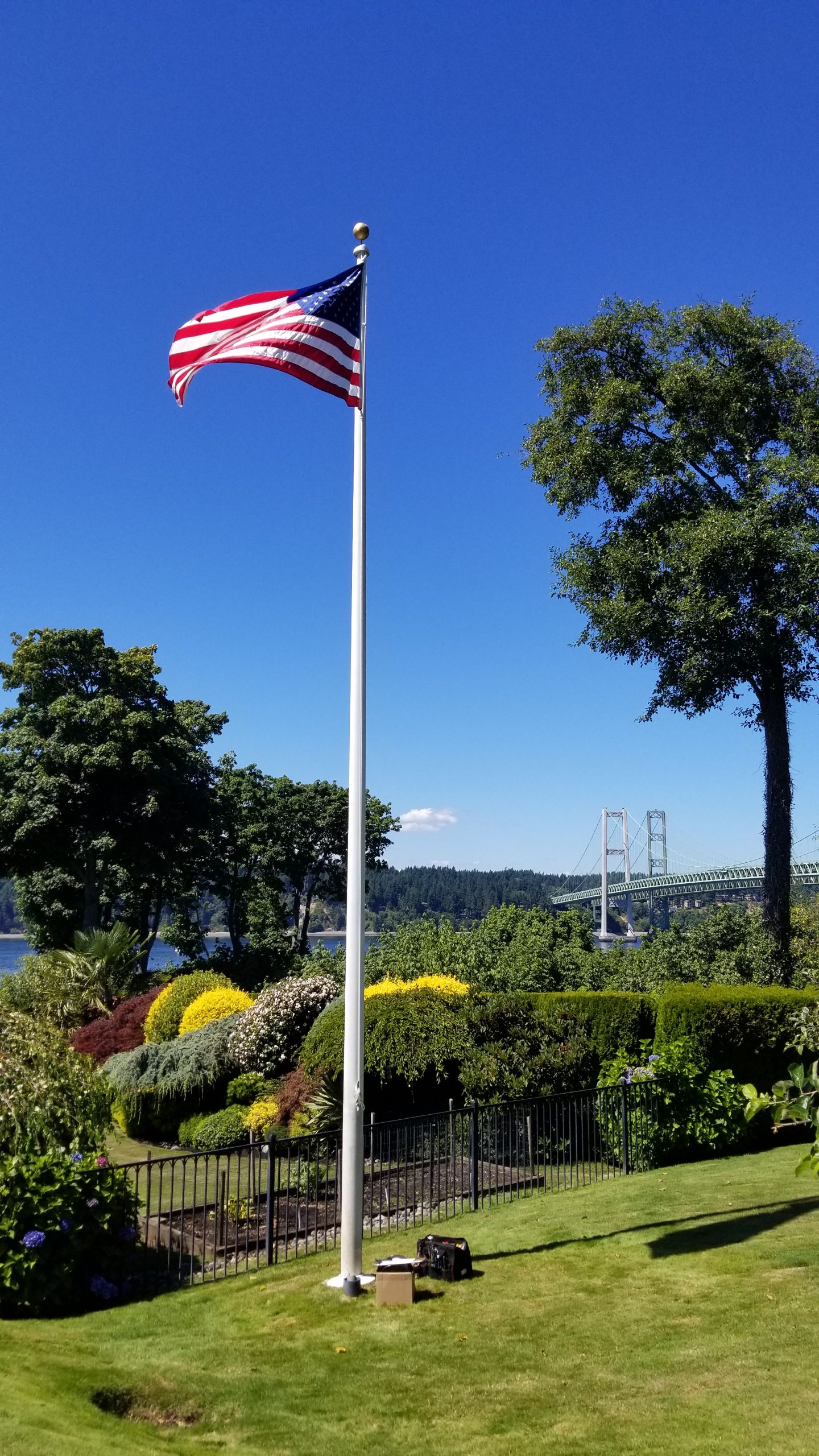 Why Choose Zeus Flagpoles for Fiberglass Flagpoles | Zeus Flagpoles